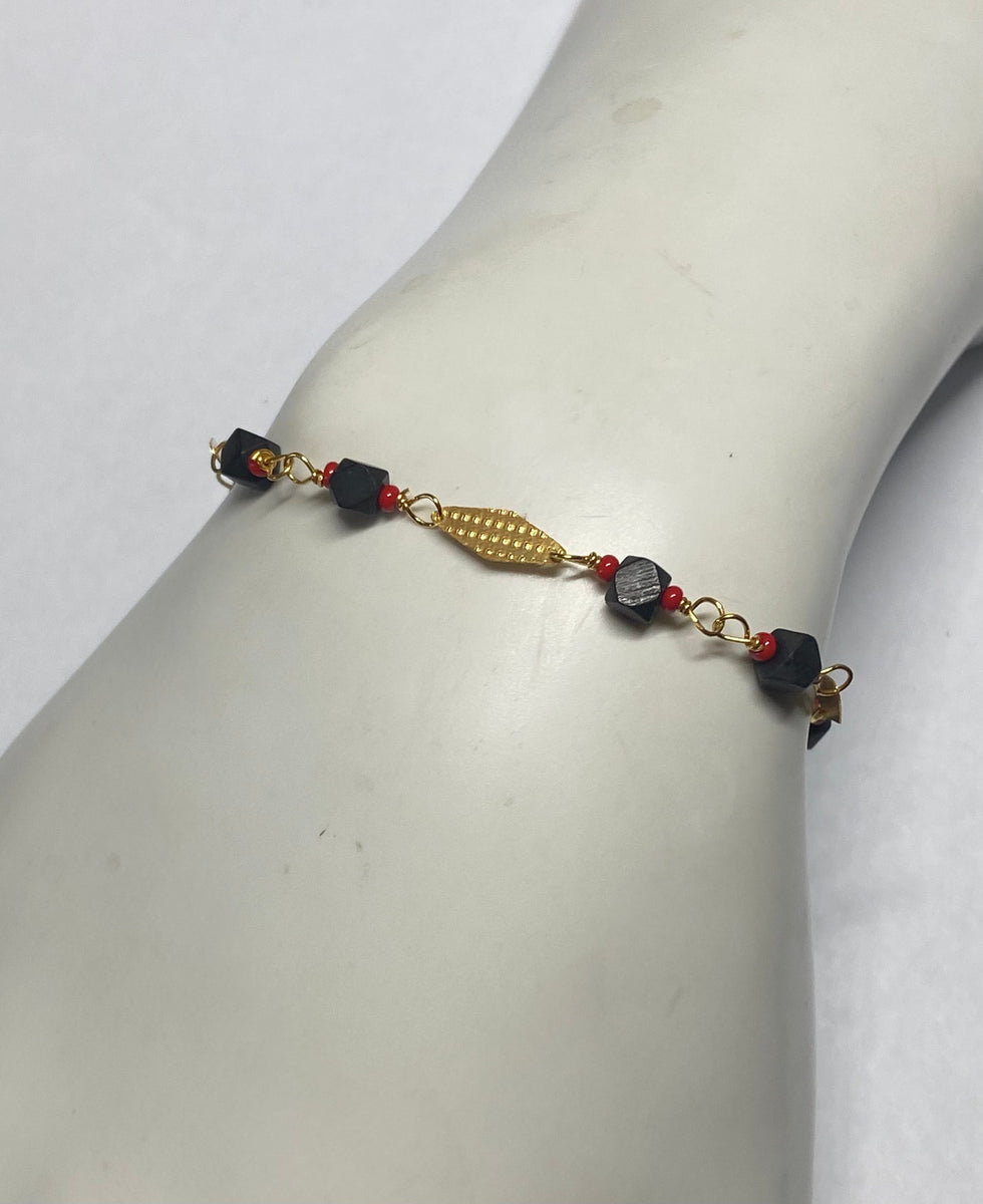 10 Karat Yellow Gold Genuine 4mm Azabache Jet & Coral Bracelet – G & W