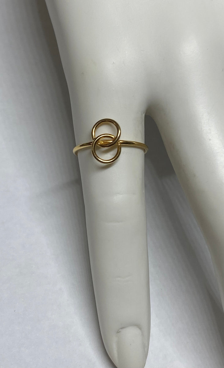Vintage 1960's NOS 18K Yellow Gold Knot Design Size 4 Ring – G & W