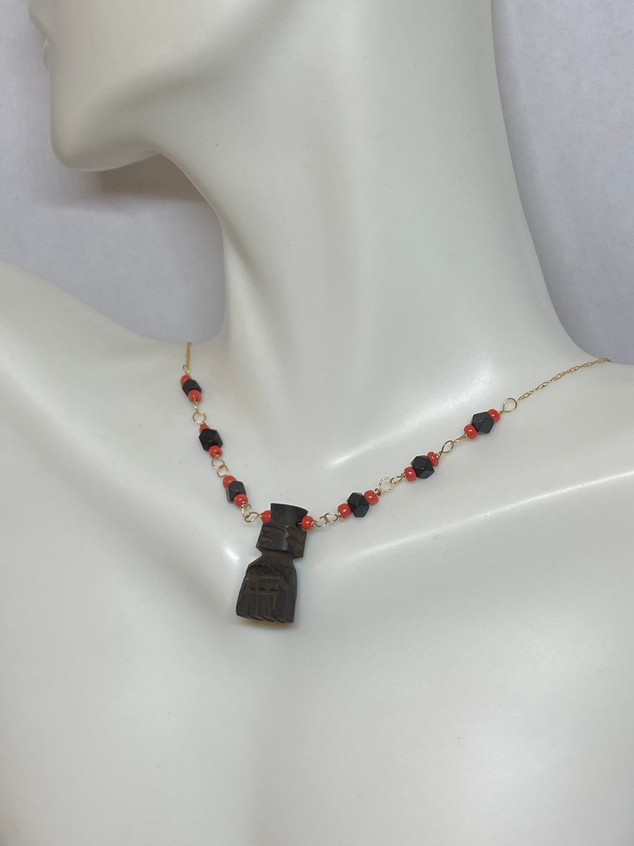 14 Karat Yellow Gold Genuine Azabache Jet Mano Figa 16" Necklace – G & W