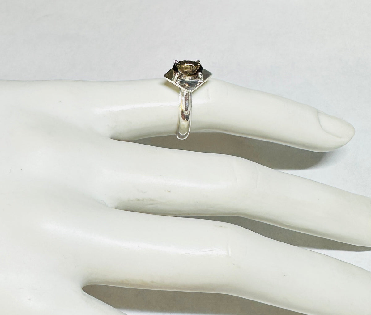 Vintage NOS 1970's 8 x 6mm Oval Genuine Smoky Quartz Ladies Rhomboid R ...